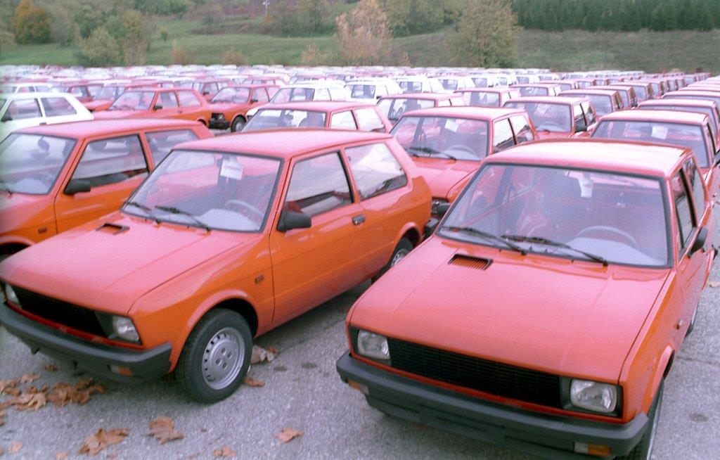 JUGIĆ ZA 8.000 DINARA: Telekom prodaje rashodovane automobile | Biznis ...
