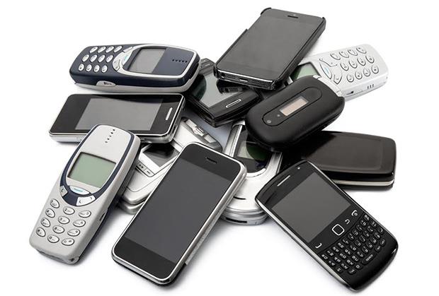Stari mobilni telefoni | Biznis Kurir