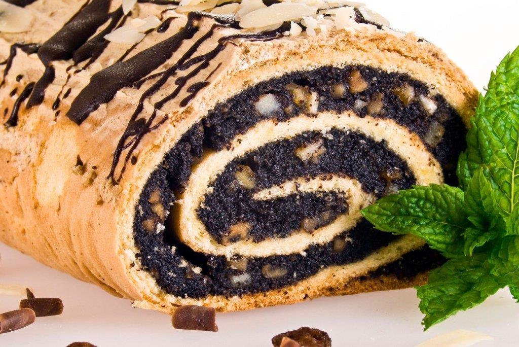 EVO KAKO DA NAPRAVITE HLEB SA MAKOM! Bolji je od štrudle, a ukus će vas ...