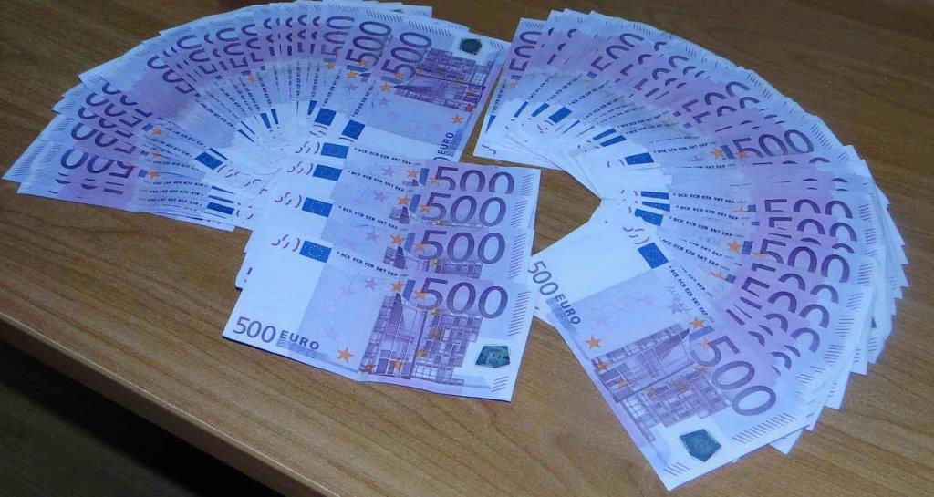 TAMNA STRANA SARAJEVSKOG RATNOG SIROČIĆA: Maloletnicu (17) ucenjivao ...