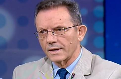 Bivši pedagog tvrdi na osnovu fotografije da je Bogićević prošao ...