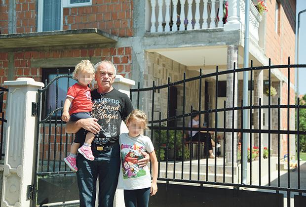 BUSIJE NAJVEĆE IZBEGLIČKO SELO Donela nas je Oluja i umesto deponije ...