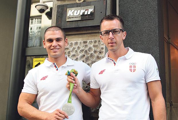 ZORIĆ I TOMIĆEVIĆ GOSTI KURIRA: Sjajno je što smo usrećili naš narod ...