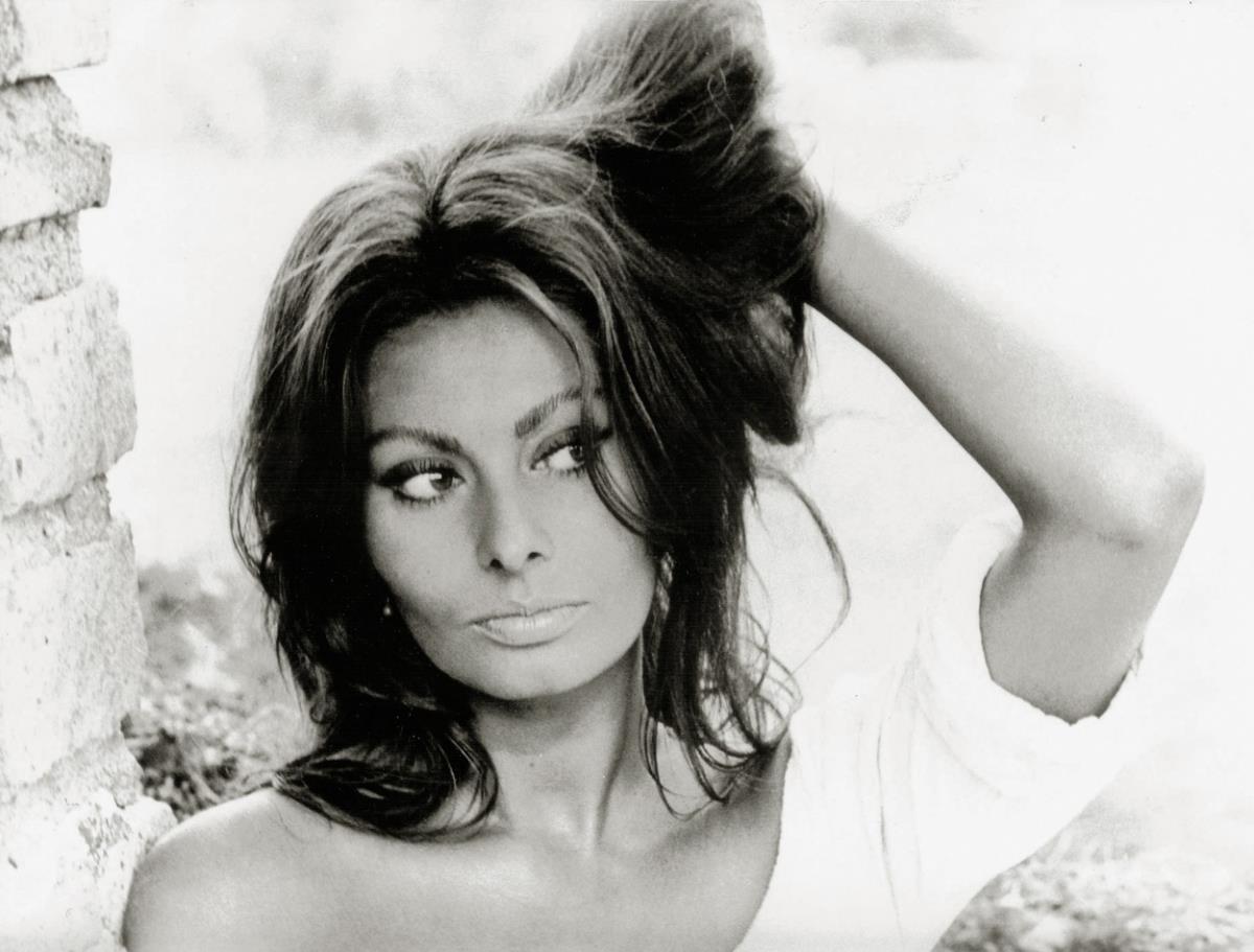 Sofija Loren je 1956. pokazala dlake ispod pazuha | Kurir