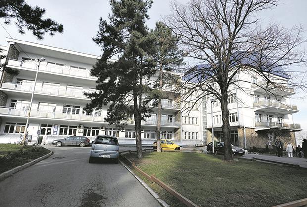PLENE IMOVINU KBC DRAGIŠA MIŠOVIĆ ZBOG PARČETA ZEMLJE: Radnici tvrde da ...