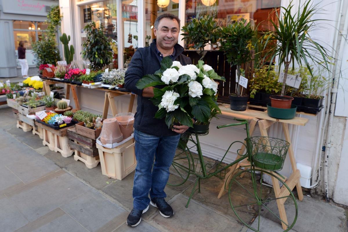 (FOTO) RAZLOG ĆE VAS OBORITI S NOGU: Nakon razvoda poslao bivšoj ...