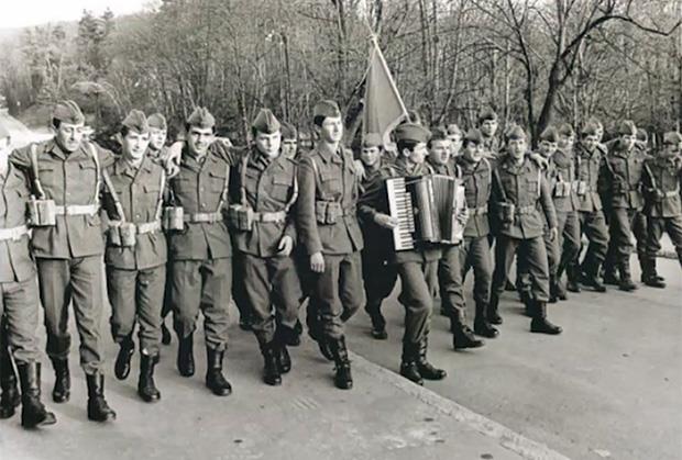 (KURIR TV) NEKAD JE TO BILA MOĆNA VOJSKA - 22.decembar Dan JNA | Kurir