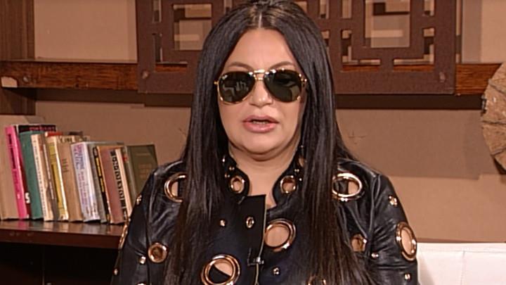 (FOTO) STOJA 16 SATI PROVELA KOD FRIZERA: Pogledajte kako sada izgleda ...