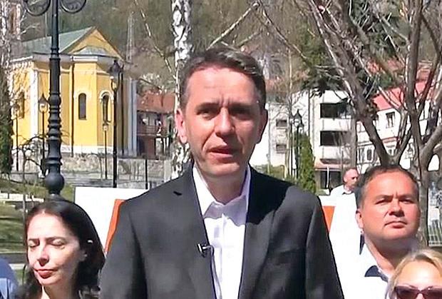 RADULOVIĆ UOČI IZBORA: Istraživanja su lažna, hoće da odvrate ljude od ...