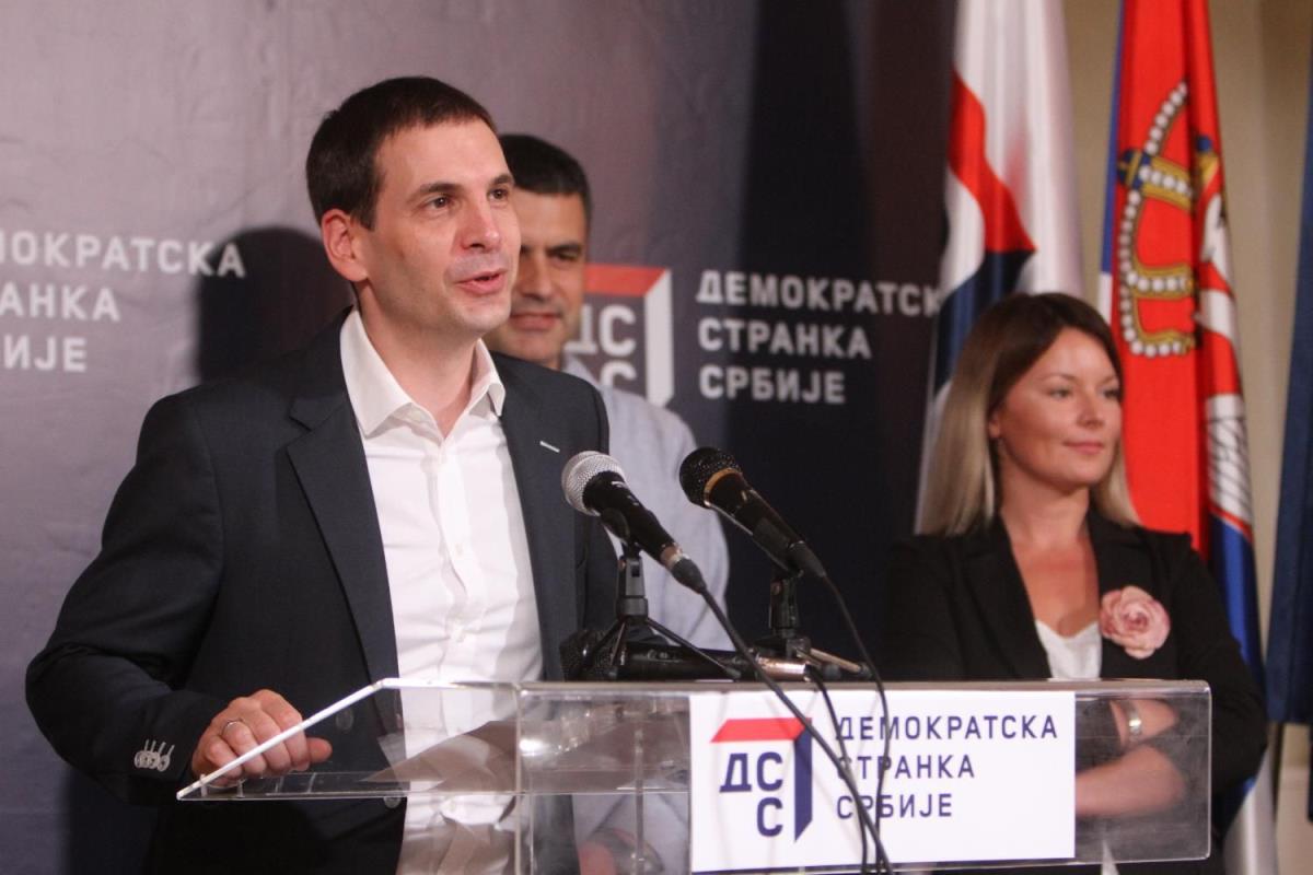 DSS IZMEĐU OPOZICIJE I KOLABORACIJE: Krenuti u borbu protiv režima kao ...
