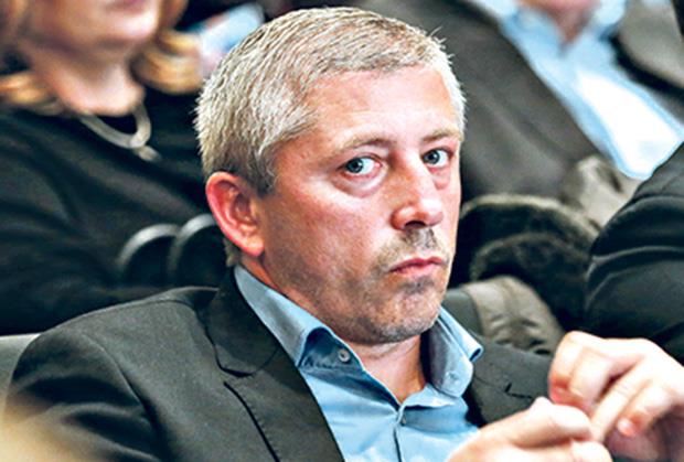 MULJAČINA! KOKEZA OPET ZGRNUO PARE: Od države uzeo 53 miliona za ...