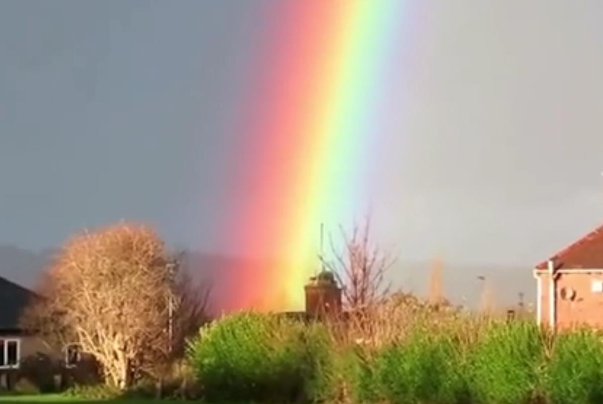 (VIDEO) NAJLEPŠA DUGA KOJU STE VIDELI: Boje su joj lepše nego u dečijim ...