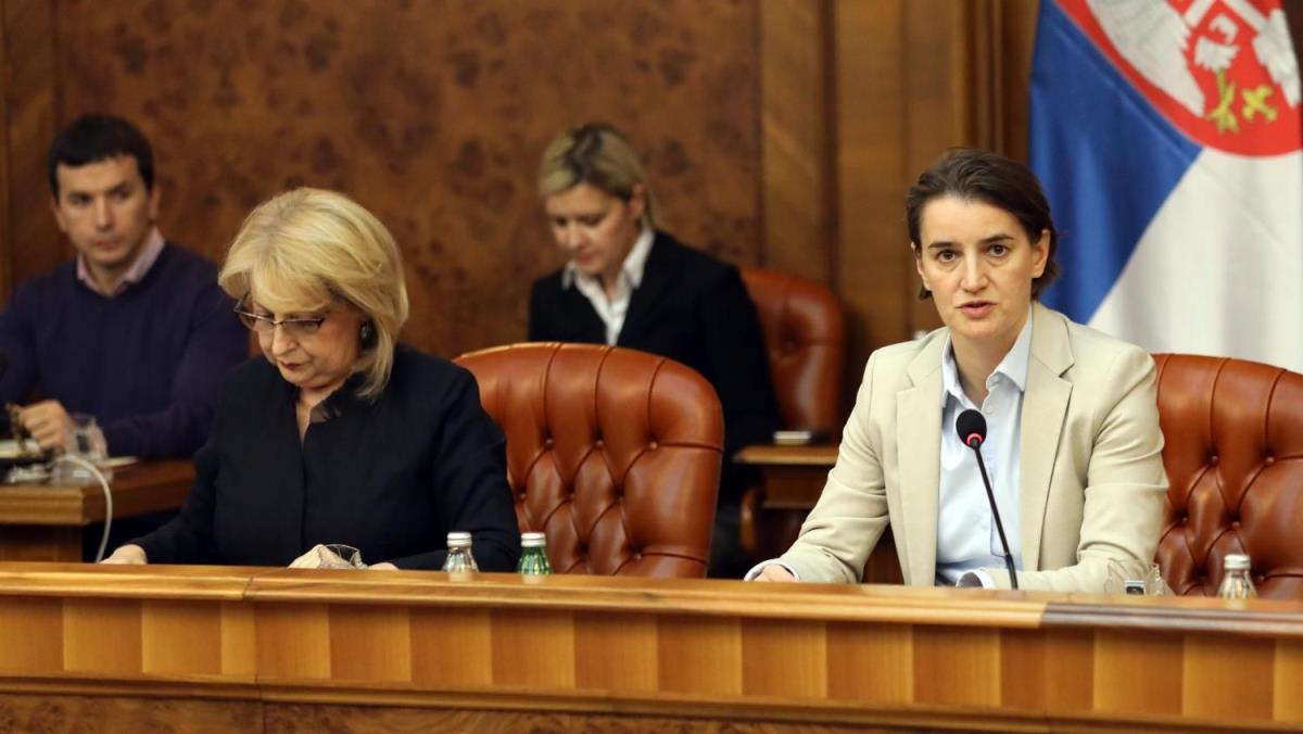 PREMIJERKA ANA BRNABIĆ PREDLOŽILA NOVOG MINISTRA PROSVETE: U prvom ...