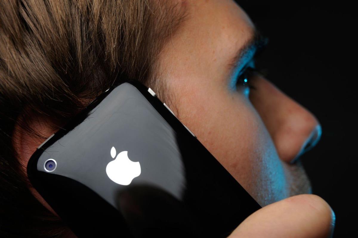 DA LI STE ZNALI ZA TAJNU "JABUKE" NA AJFONU? Ne, ne služi samo za ukras ...