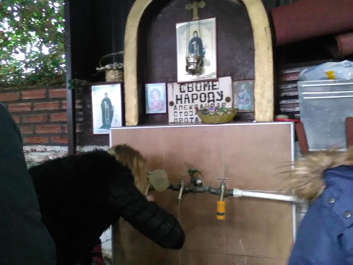 ČUDOTVORNA VODA SVETE PETKE: Pravo ČUDO! Došao sam na izvor bolestan, a ...