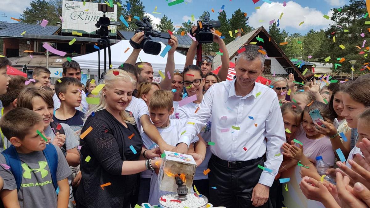 VRH, BRATE: Sportske igre mladih očarale Zlatibor! | Kurir