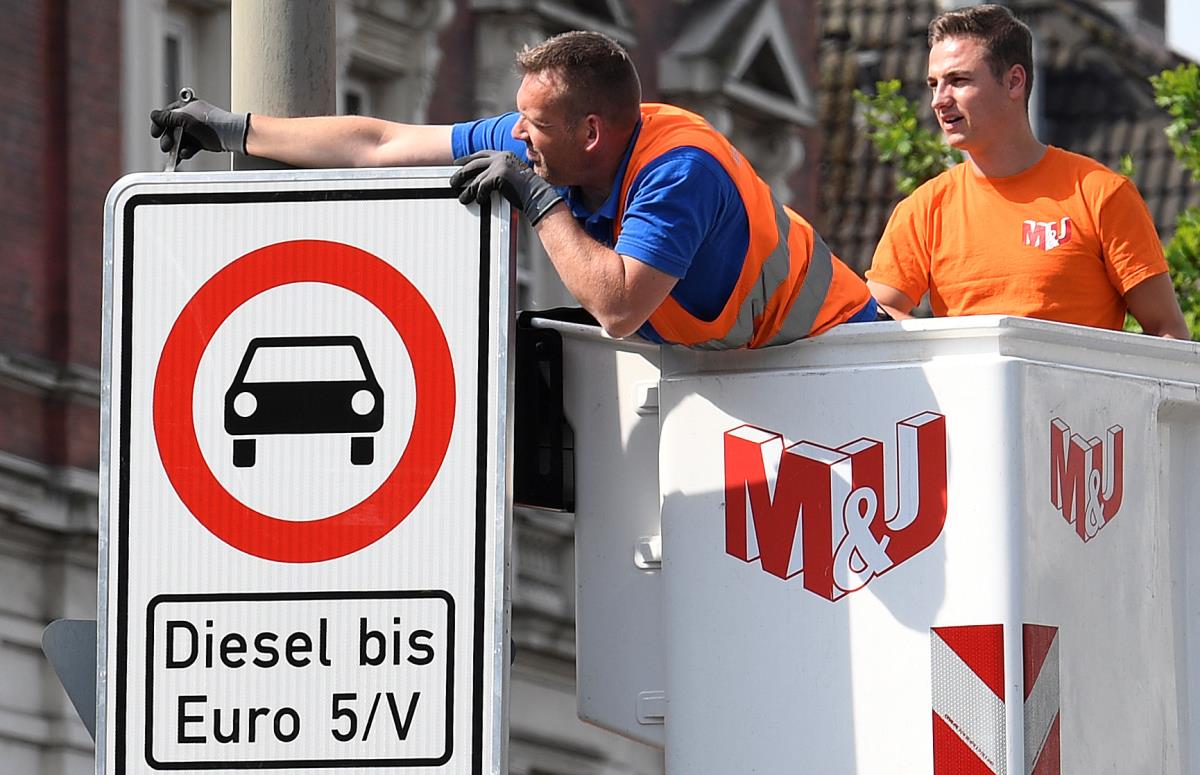 BORBA PROTIV ZAGAĐENJA: Nemački gradovi zabranjuju stare dizelaše | Kurir