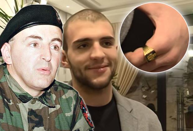 ARKANOV ZLATNI PRSTEN SA DVOGLAVIM ORLOM SADA NOSI VELJKO RAŽNATOVIĆ! Buduća žena ljubi ga u ...