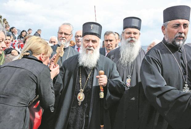 PATRIJARH SRPSKI IRINEJ ZA VASKRŠNJI BROJ KURIRA: Molim se Bogu za ...