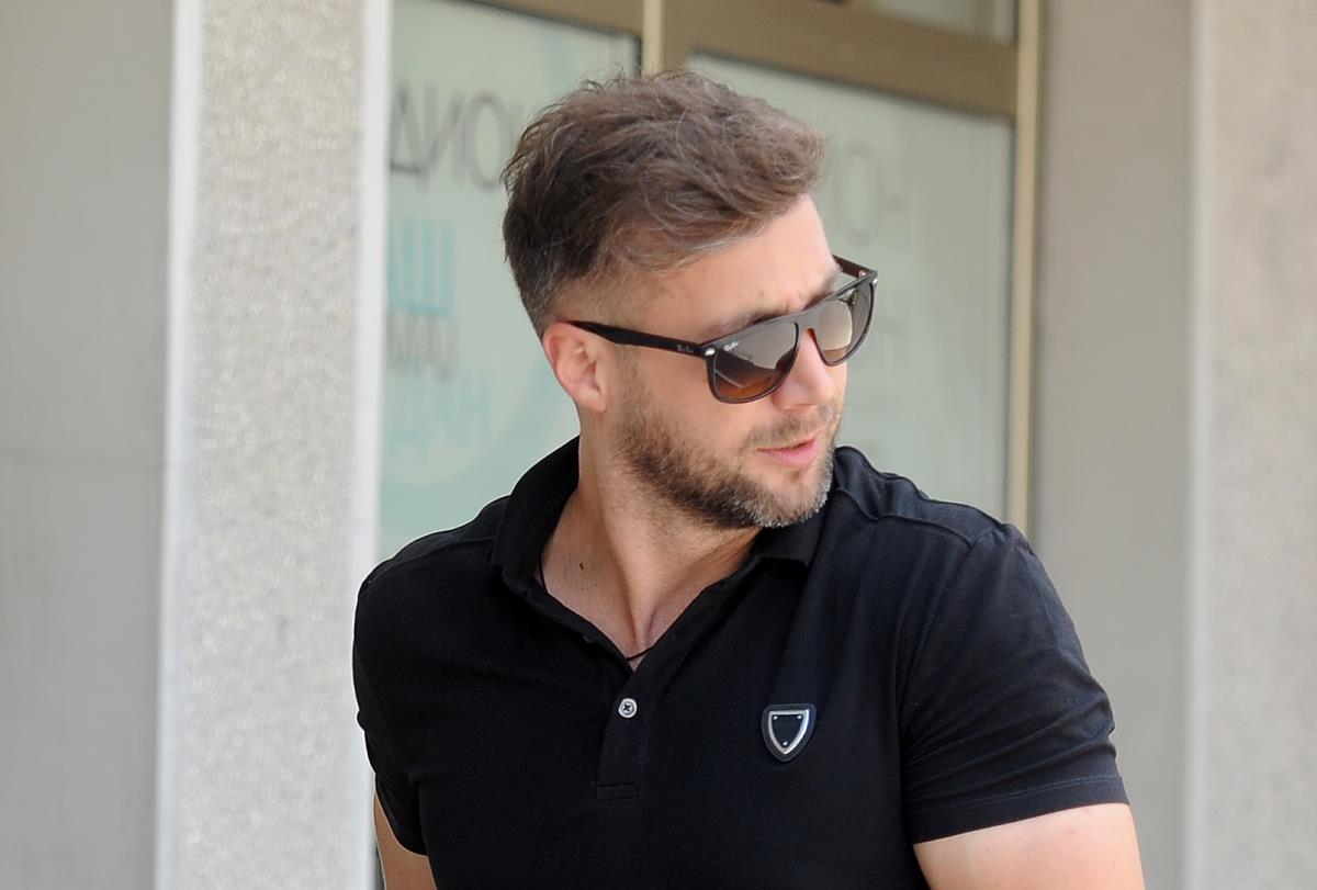 BOJAN LEKSINGTON SA MAJKOM I SESTROM BIO U ZATVORU? Pevač i dalje ima ...