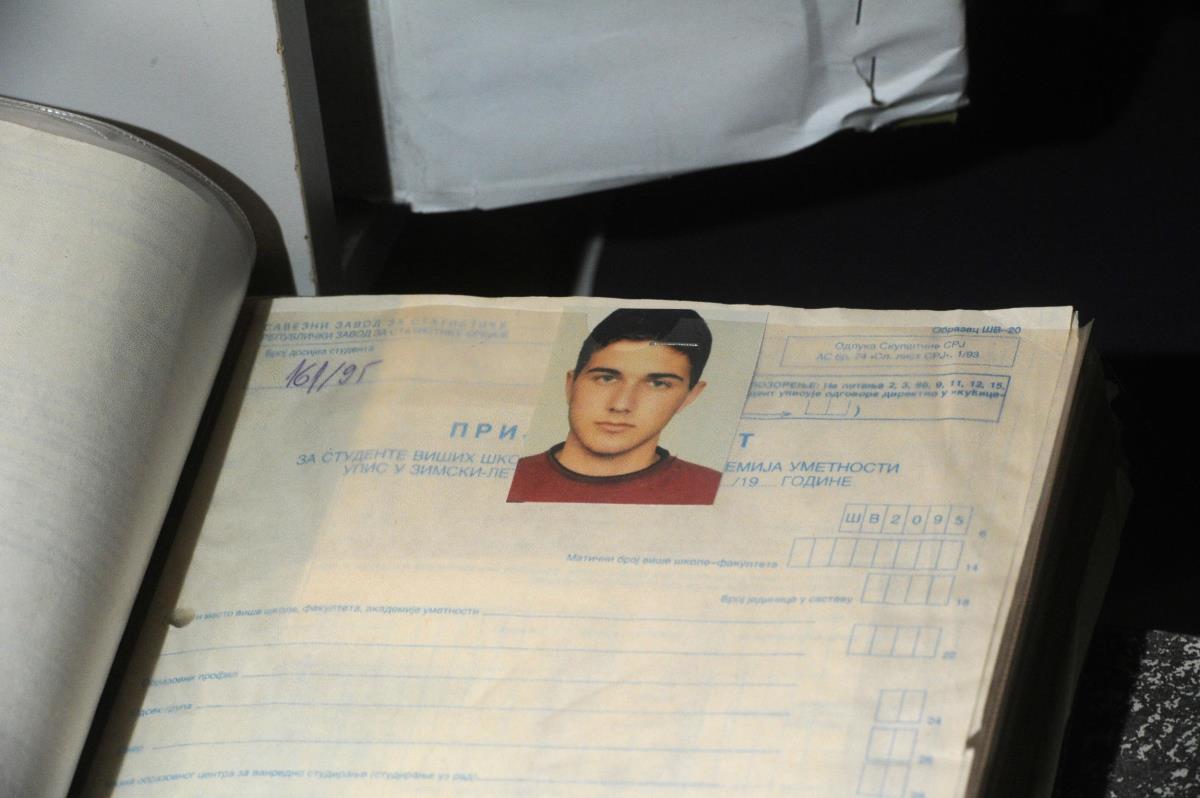 OBJAVLJEN STUDENTSKI DOSIJE STEFANOVIĆA: Prvi put u javnosti ministrov ...