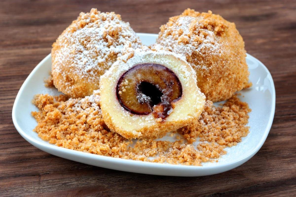 OVO JE NAJJEDNOSTAVNIJI RECEPT ZA KNEDLE SA ŠLJIVAMA: Spremaju se BRZO ...