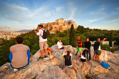 ATINA, PRAVA GRČKA LEPOTICA: Grad u kojem svakog Srbina zovu bratom | Kurir
